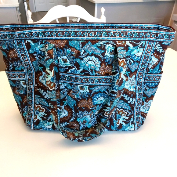 Vera Bradley | Bags | Vera Bradley Get Carried Away Tote Java Blue ...
